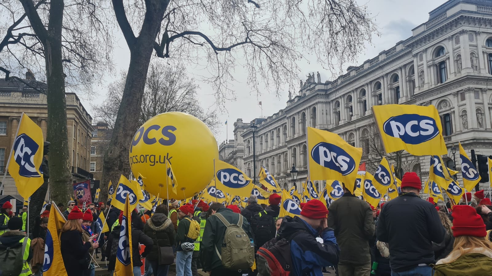 Strikers at The Pensions Regulator remain angry and determined – PCS ...