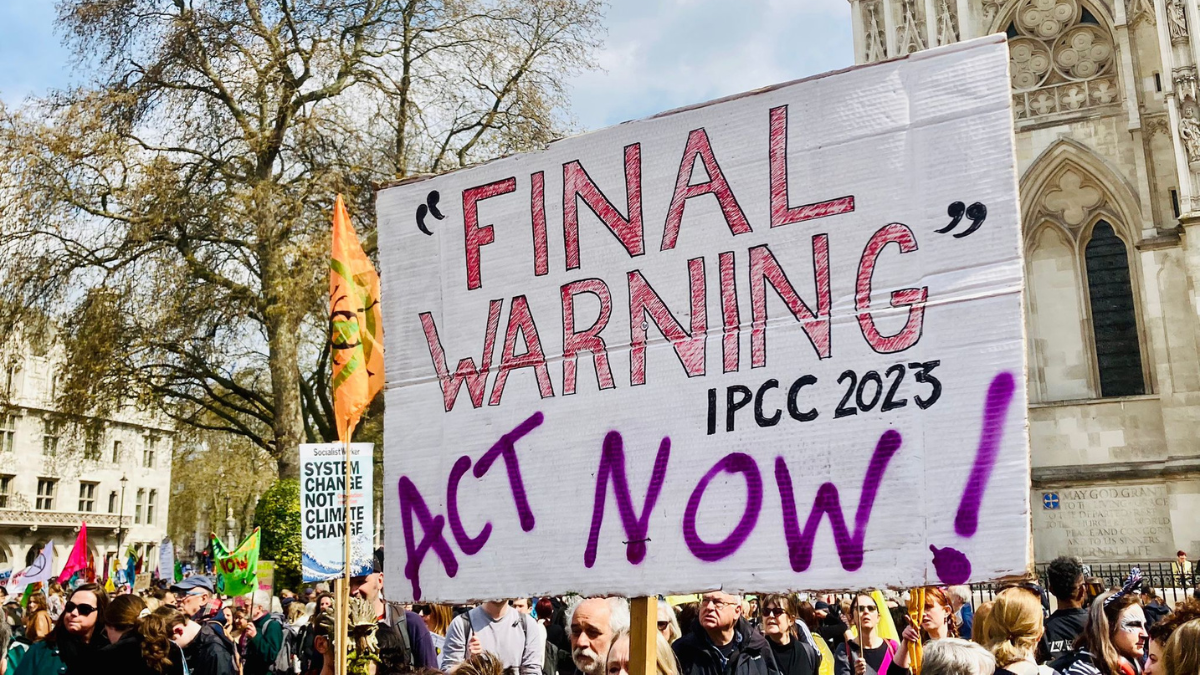 FOE, Client Earth & Good Law Project take UK Government to court over ...