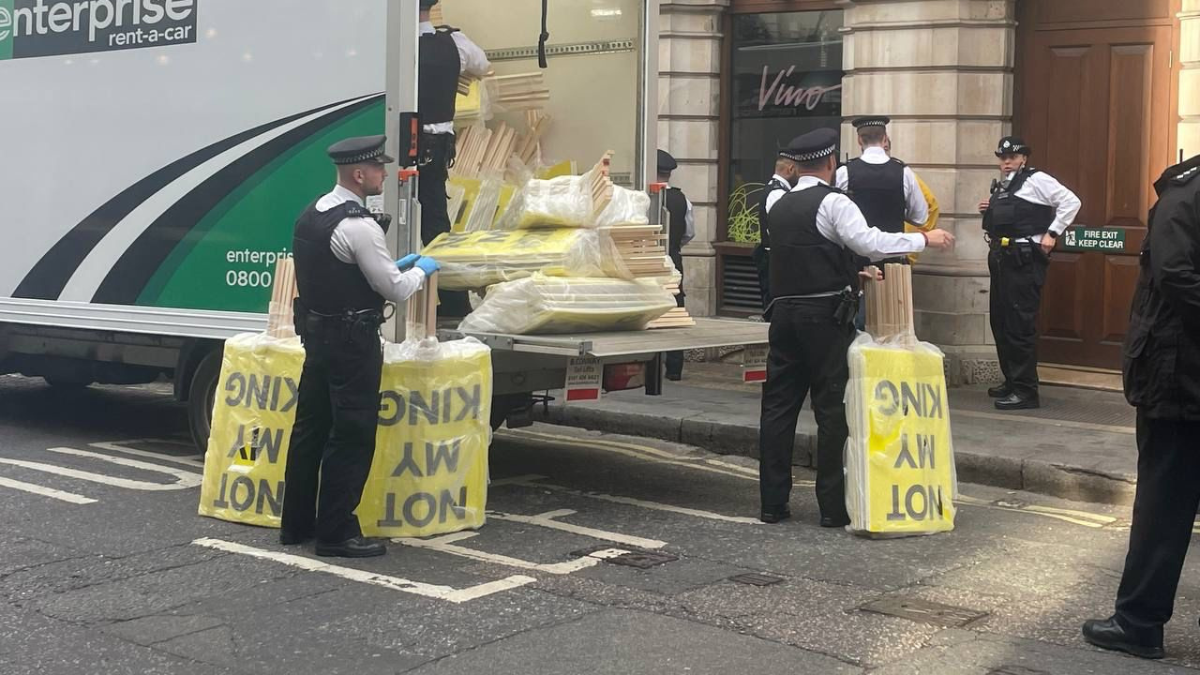 Arrested for being a republican – Labour for a Republic