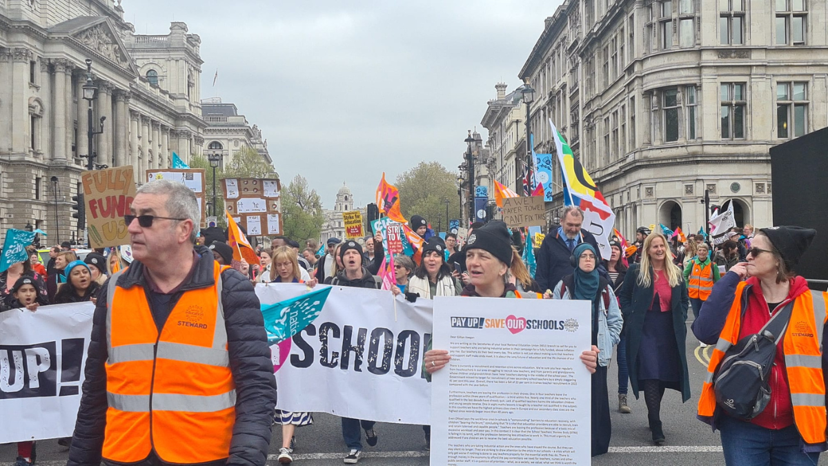 Get behind our teachers and the NEU’s #PayUp #SaveOurSchools campaign